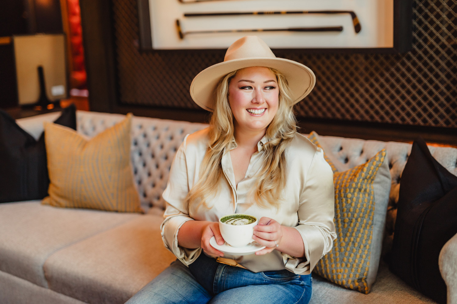 Devyn's Travel Blog Branding Session - Kelly McPhail Photography