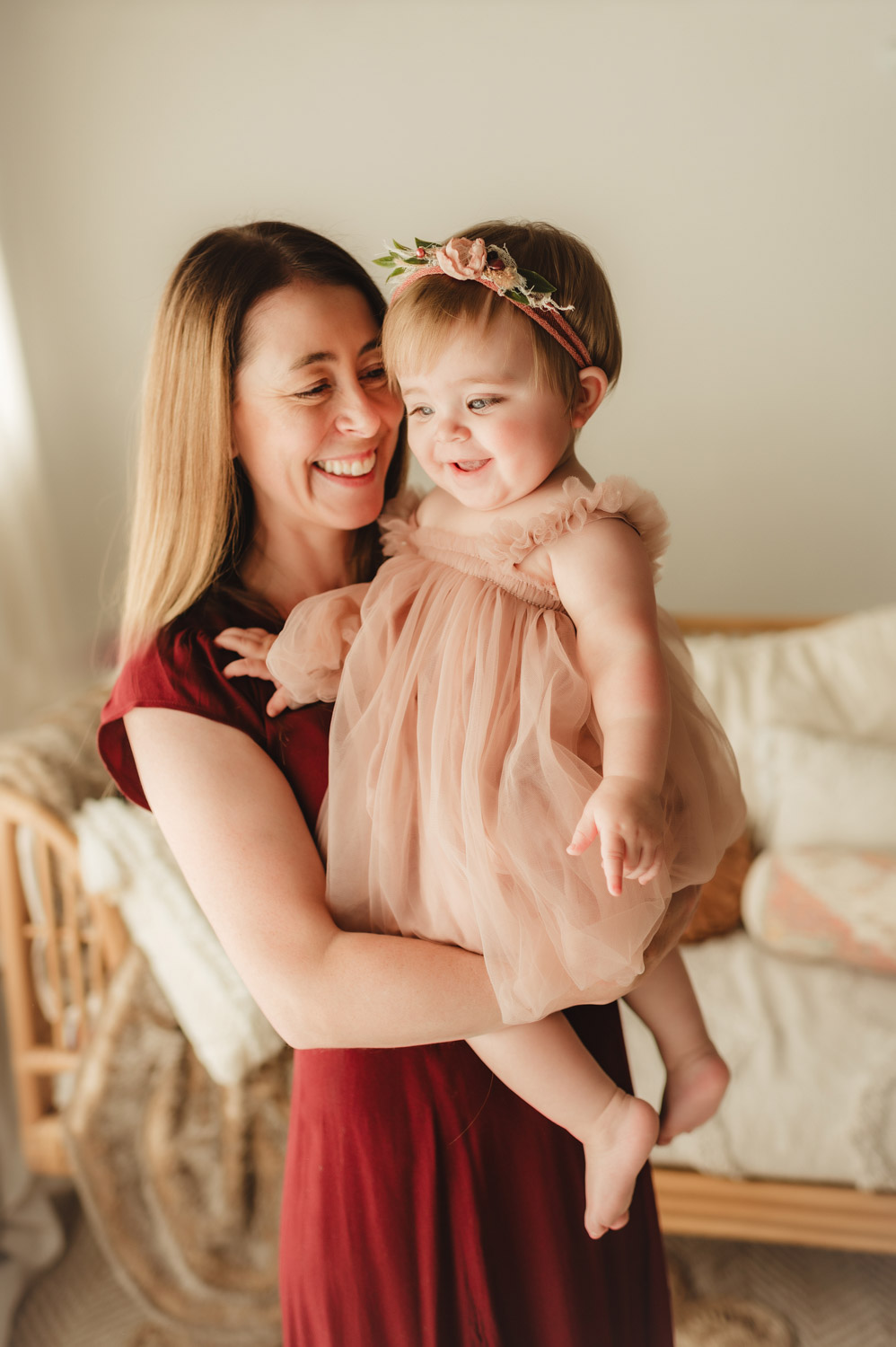 Minimalist Floral Cake Smash - Lafayette, Indiana - Kelly McPhail ...