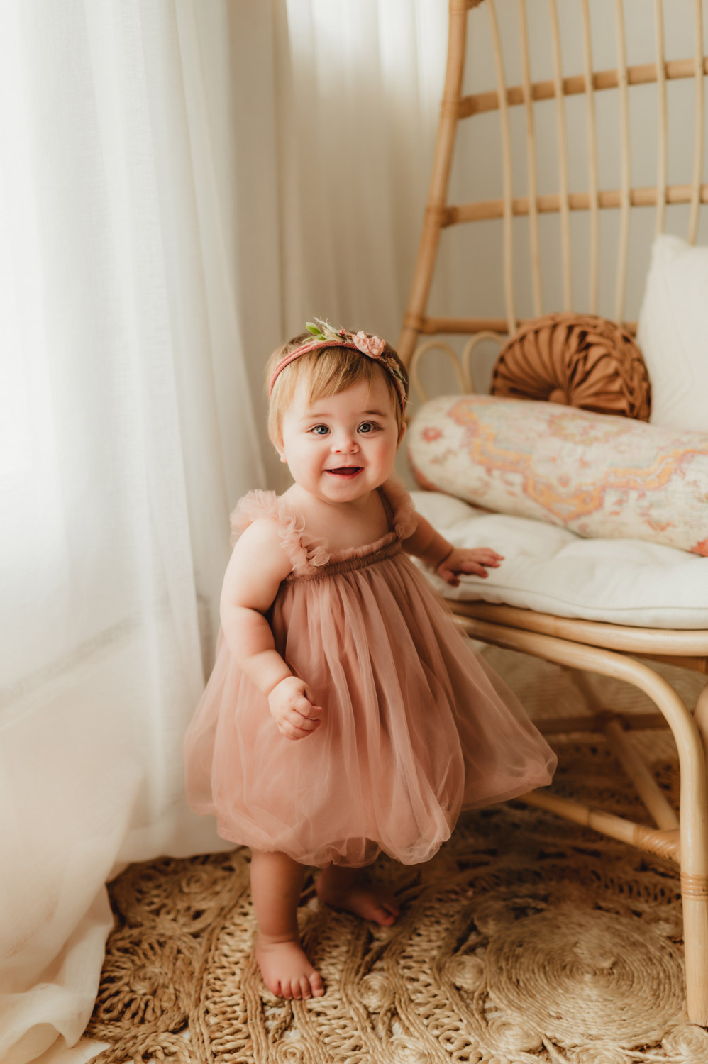 Minimalist Floral Cake Smash - Lafayette, Indiana - Kelly McPhail ...