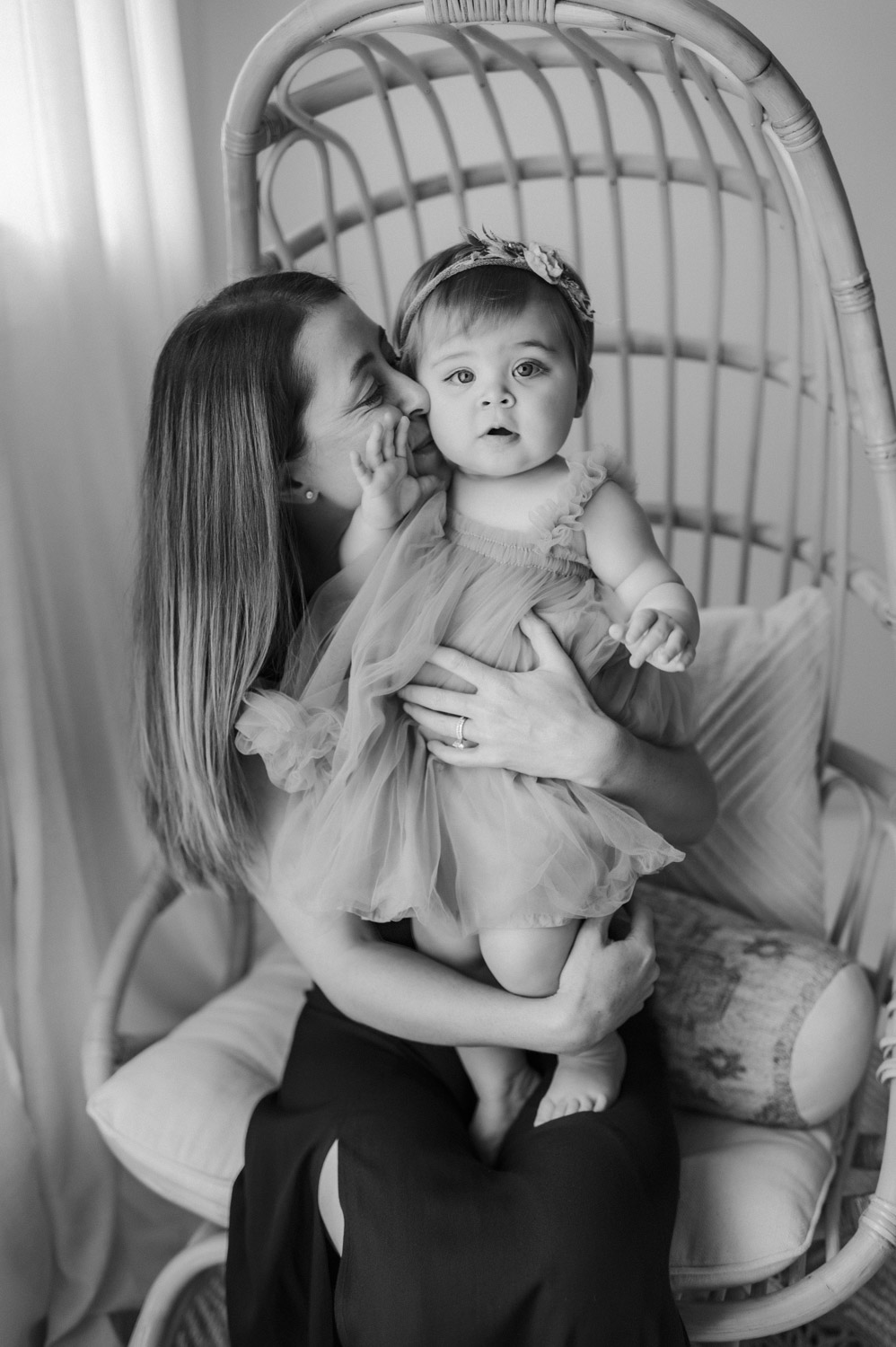 Minimalist Floral Cake Smash - Lafayette, Indiana - Kelly McPhail ...